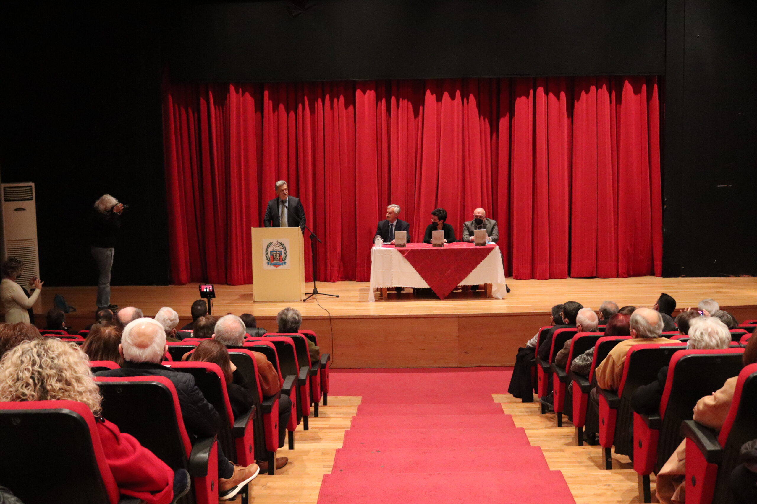 "Κόρινθος Πρώτη Πρωτεύουσα των Ελλήνων": Παρουσιάστηκε το βιβλίο του ...