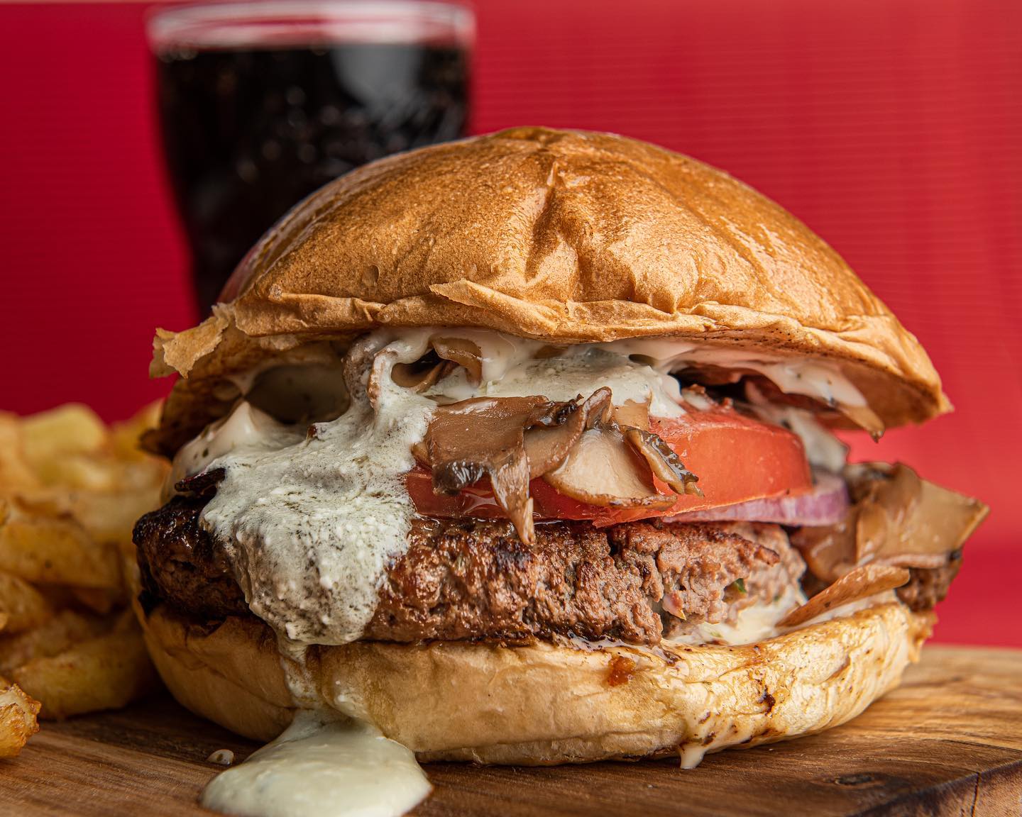 Μουντιάλ με επικά burgers από το St. Angus Burger Bar στην Κόρινθο - KLife